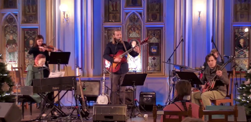 Grupas “Juuk” un Sniedzes Prauliņas Ziemassvētku koncerts - Visit Valmiera